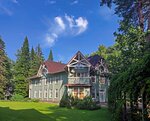 Дача О.Р. Кондратьевой на Парковой (Parkovaya ulitsa No:16В), turistik yerler  Sestroretsk'ten