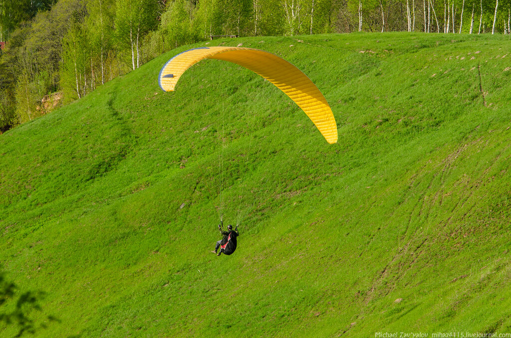 Spor okulları Учебный склон парапланеристов Очапки, Yaroslavskaya oblastı, foto