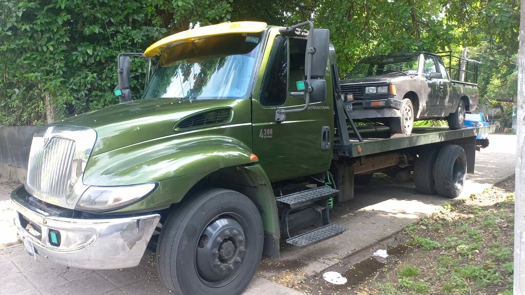 i̇nşaat makinaları ve ekipmanları Grúas Asaviales, San Salvador, foto