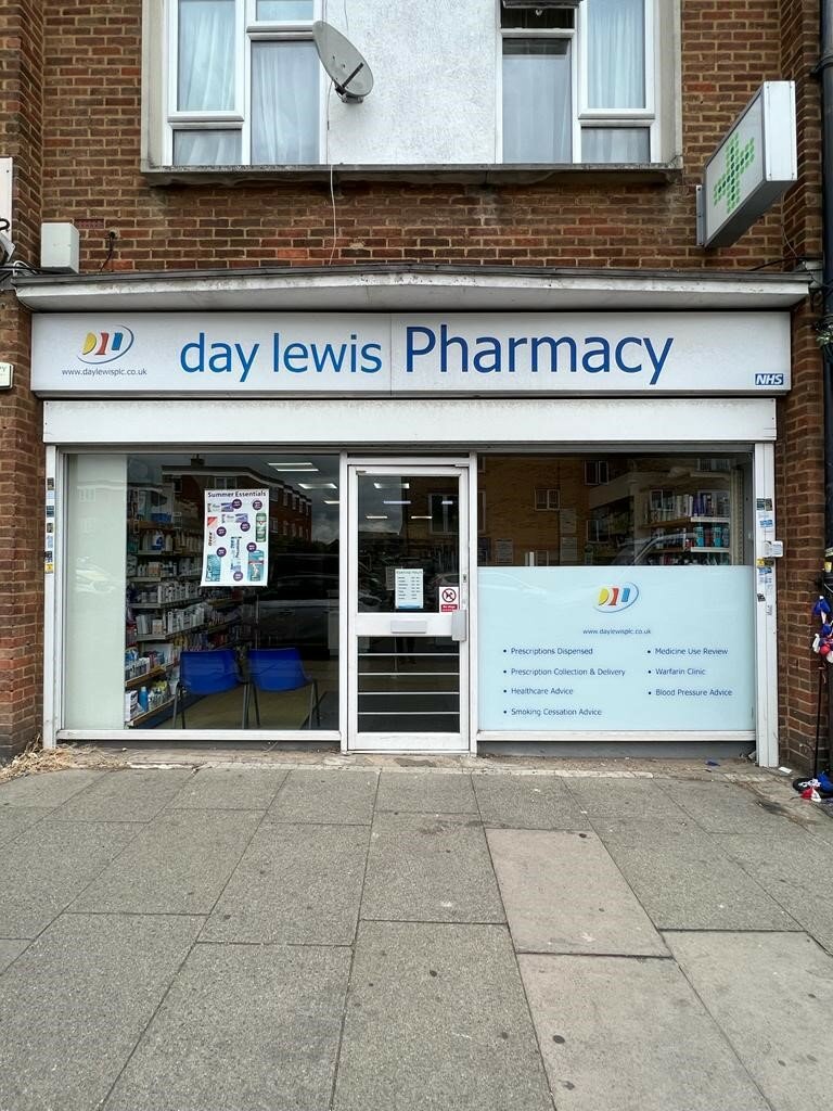 Eczaneler Day Lewis Pharmacy Upminster, Londra, foto