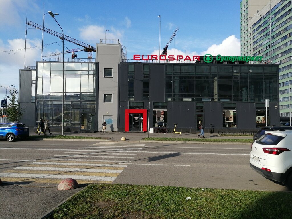 Süpermarket EUROSPAR, Kudrovo, foto