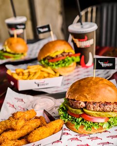 Burgers Angus & More (Amiryan Street No:5, Yerevan), restoran  Erivan'dan