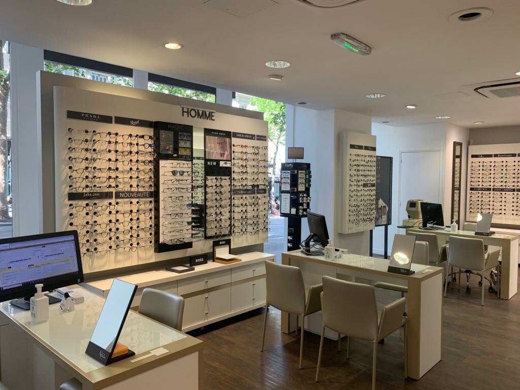 i̇şitme cihazları Audioprothésiste Paris Clichy Alain Afflelou Acousticien, Paris, foto