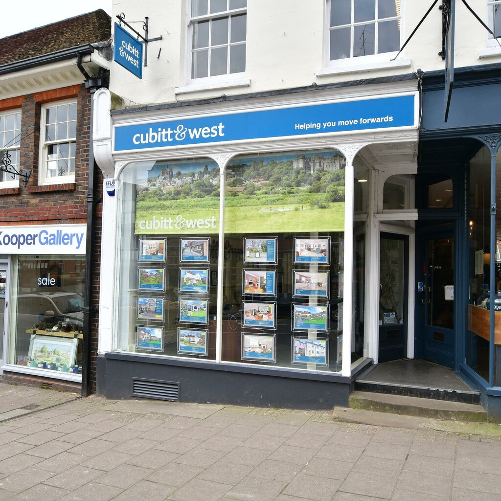 Konut kredisi hizmetleri Cubitt & West Arundel, İngiltere, foto