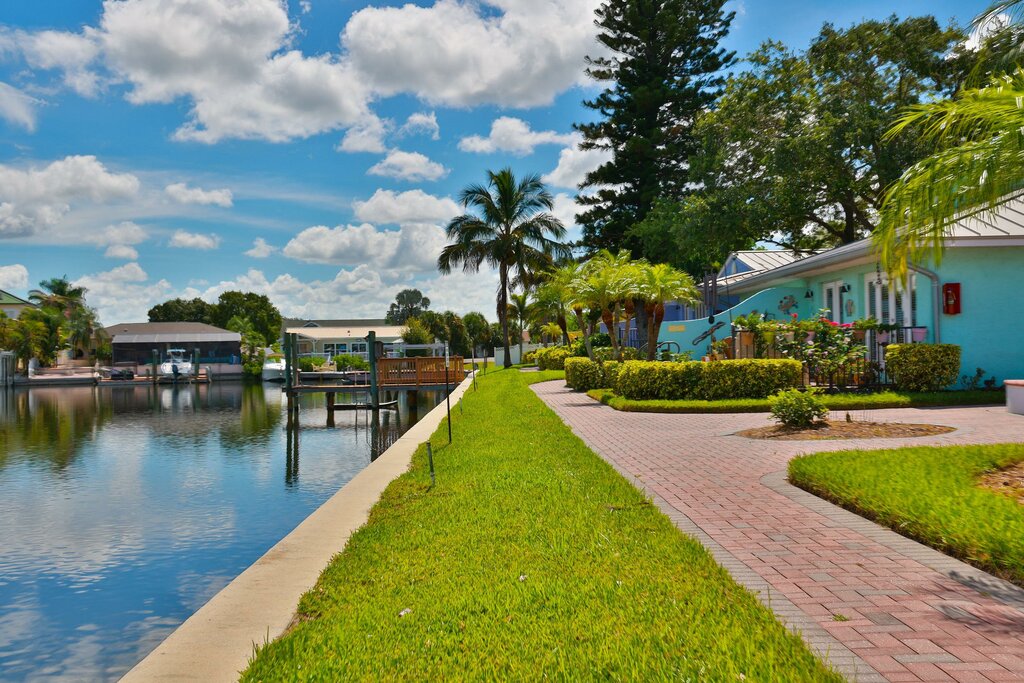 Emlak ofisi Pilar's Harbour Apartments, Florida Eyaleti, foto