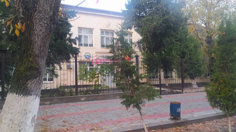 Ortaokul School № 2 named after Kadyrzhan Zakirov, Celalabat, foto