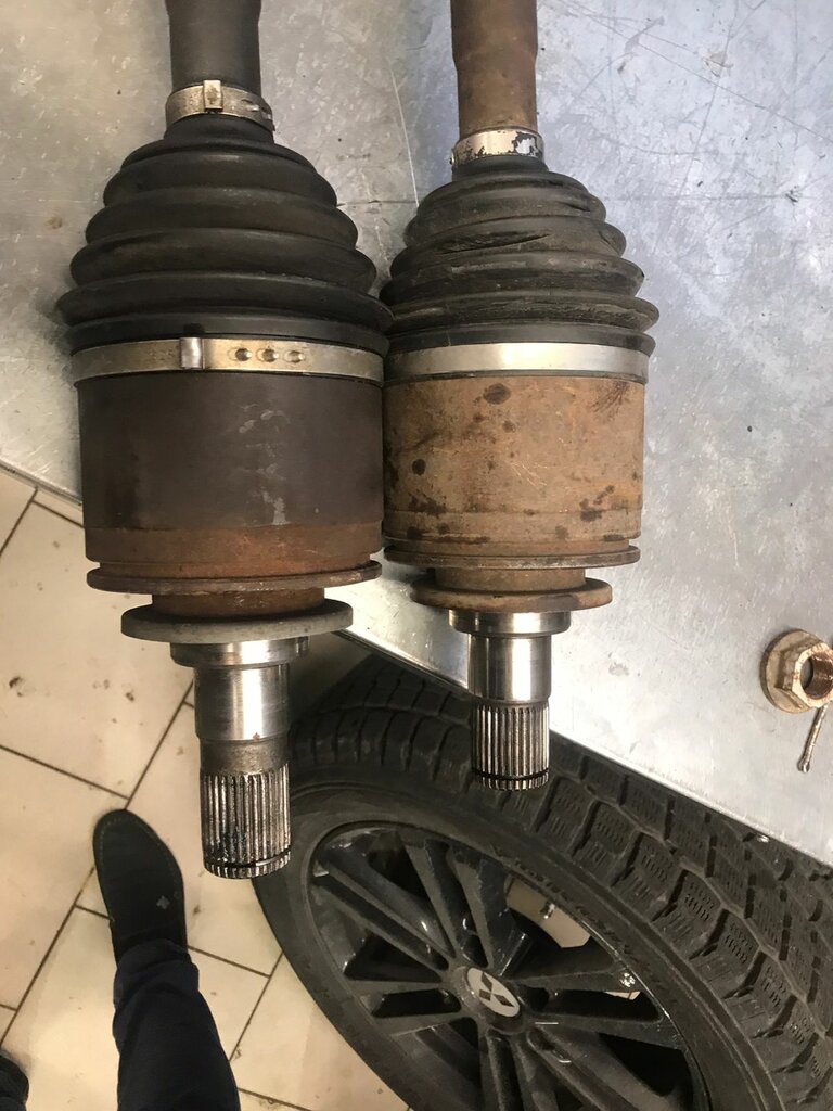 Otomobil servisi Pajero, Krasnodar, foto