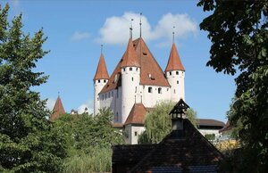 Müzeler ve sanat galerileri Замок Тун, Thun, foto