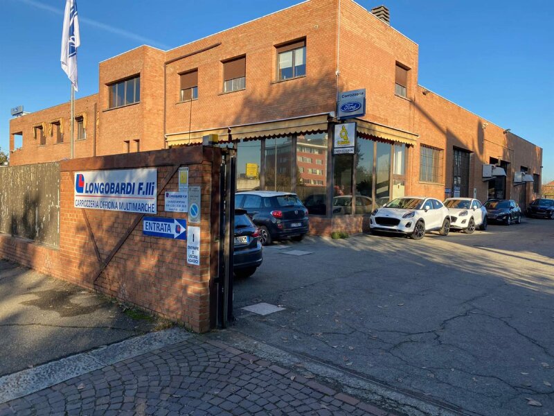 Otomobil servisi Autocarrozzeria e Officina Longobardi SAS, Bologna, foto