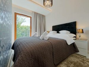 AtHome (Lesser Poland Voivodeship, Kraków, ulica Pawia, 34), otel  Krakow'dan