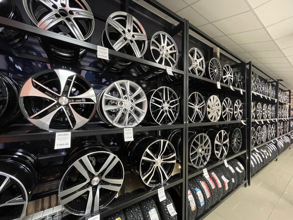 Jant ve lastikçiler Kolobox, Naberejniye Çelny (Yar Çallı), foto