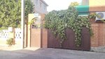 Мини-отель Мэри (Molodyozhnaya ulitsa No:3, selo Vityazevo), otel  Krasnodarski krayından