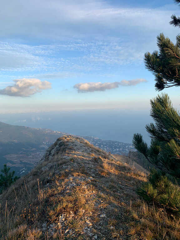 Dağ geçidi Перевал Кизил-Кая-Богаз 1270 метров, Kırım Cumhuriyeti, foto