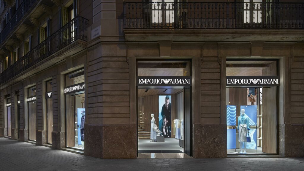 Kozmetik ve parfümeri mağazaları Emporio Armani, Barselona, foto