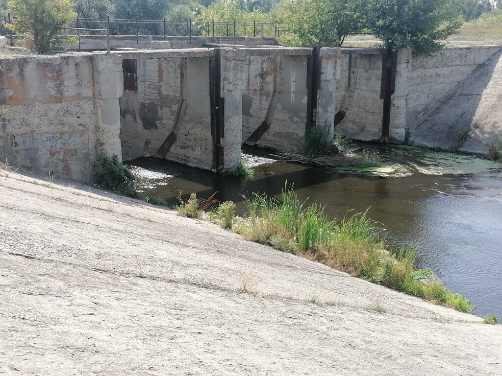 Endüstriyel altyapı Плотина, Kalininsk, foto