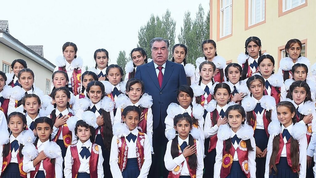 Ortaokul Школа № 12, Suğd (Sogd) ili, foto