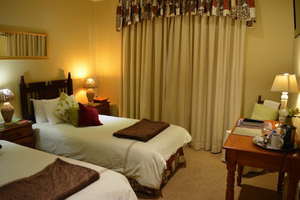 Otel Le Chateau Guest House and Conference Centre, , foto