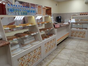 Пироговая (prospekt Butomy No:1), kafe  Severodvinsk'ten