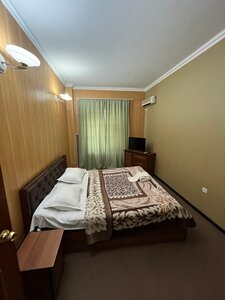 Sam Buh Elite (Katta Mirobod dead end 2 No:5), otel  Taşkent'ten