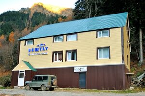 Beshtau (Karachaevskaya Street No:52, Resort Settlement of Dombay), otel  Karaçay‑Çerkez Cumhuriyeti'nden