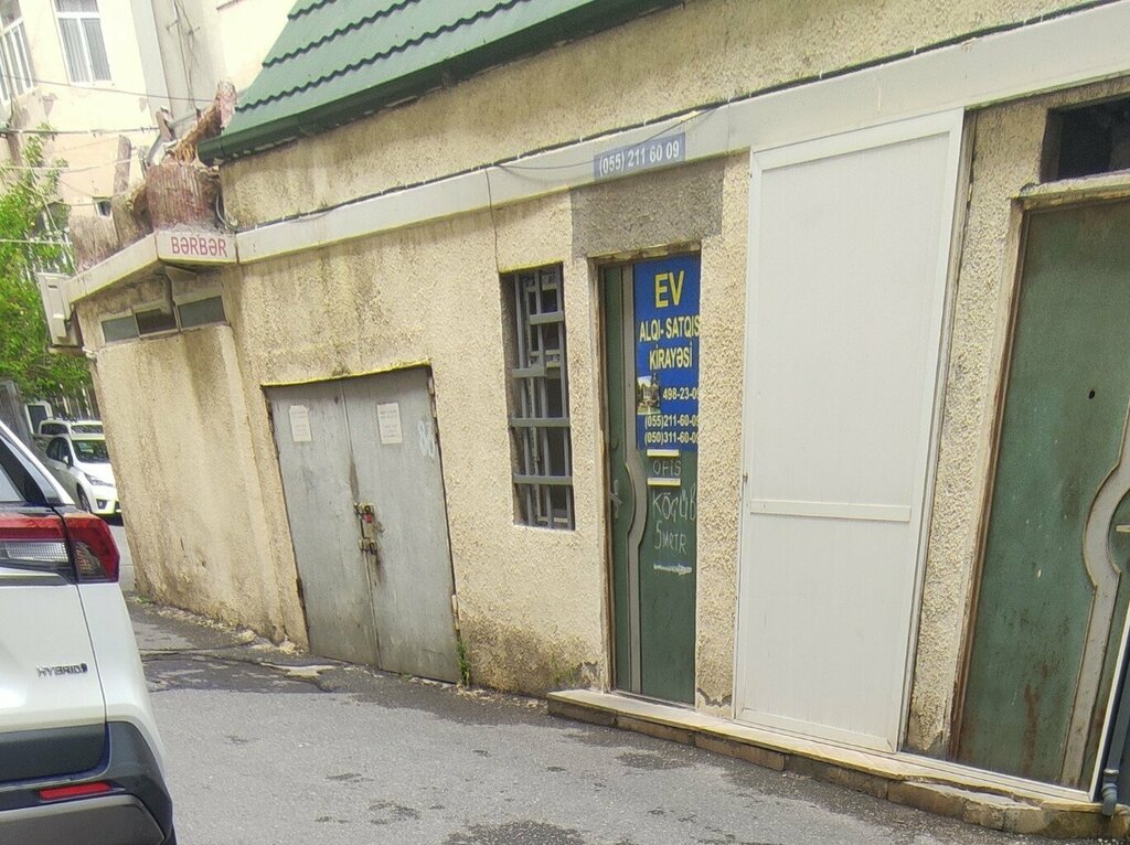 Emlak ofisi Ev alqi satqisi, Bakü, foto