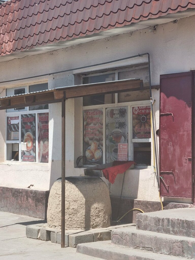 Ekmek fırını Tandyr Nan, Türkistan, foto