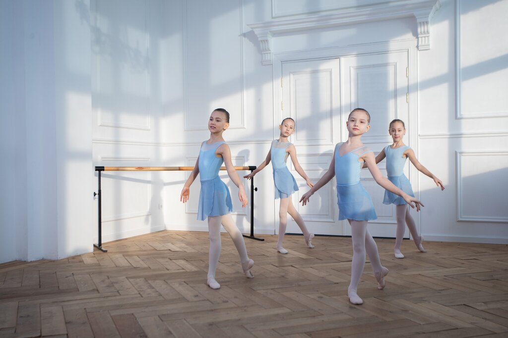 Dans okulları Академия балета Марии Бабкиной, Yekaterinburg, foto