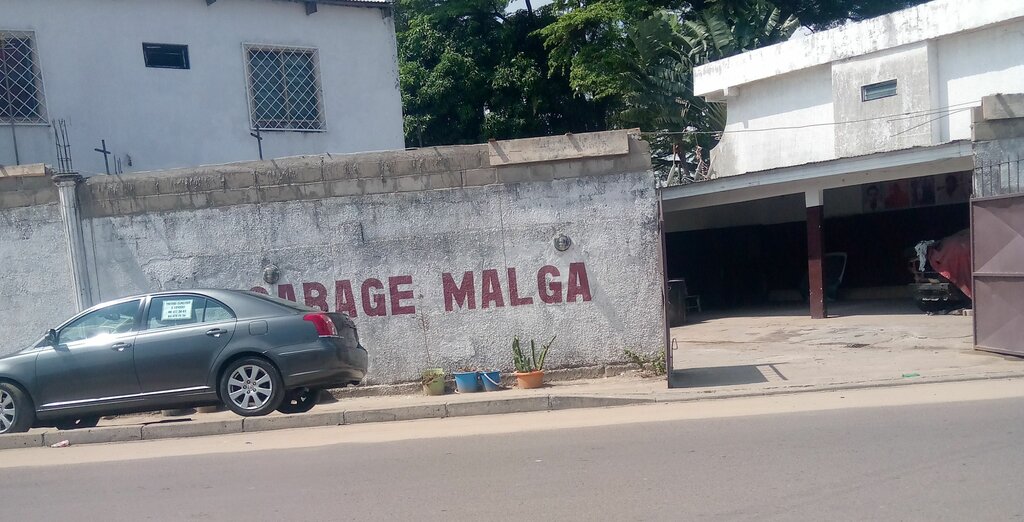 Otomobil servisi Garage Malga, Brazzaville, foto