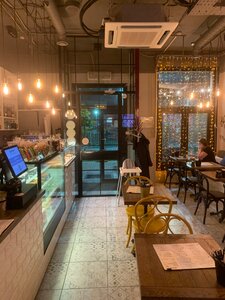 Carbonariya family bistro (Kirova Street No:12к1), kafe  Liubertsy'den