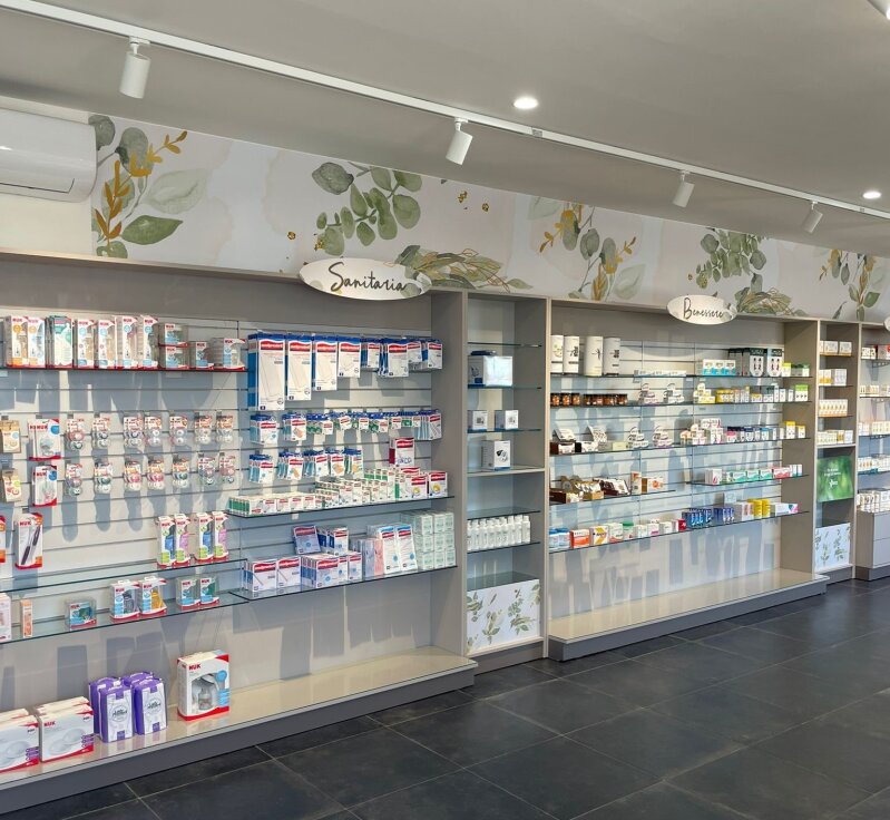 Kozmetik ve parfümeri mağazaları Parafarmacia Dott. ssa Tita Potenza, Civitavecchia, foto