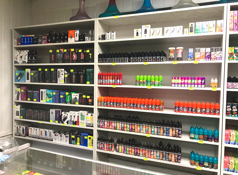 Tütün, sigara mağazaları Vape shop, Kamenka, foto