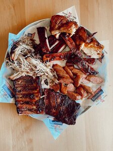 Bandana's Bar-B-Q and Catering (United States, Jefferson City, 2336 Missouri Boulevard), bar  Missouri Eyaleti'nden