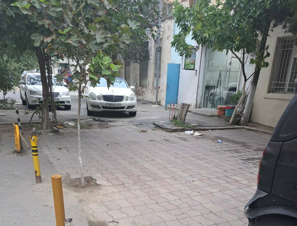 Kasap, şarküteri Bel Əti, Bakü, foto