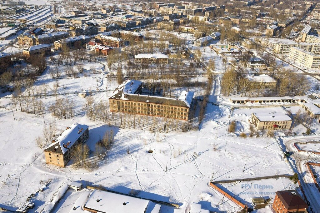 Unutulmaz olayların yeri Березниковский провал № 5 в районе 26-й школы, Berezniki, foto