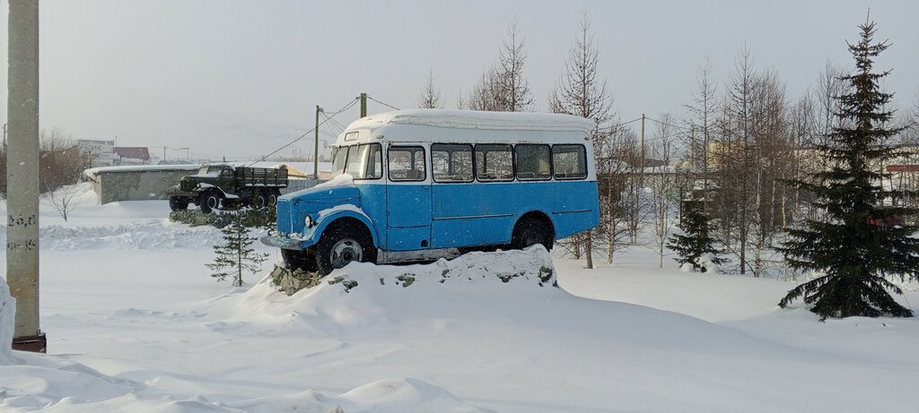 Teknoloji anıtı Автобус КАВЗ 651А, Salehard, foto