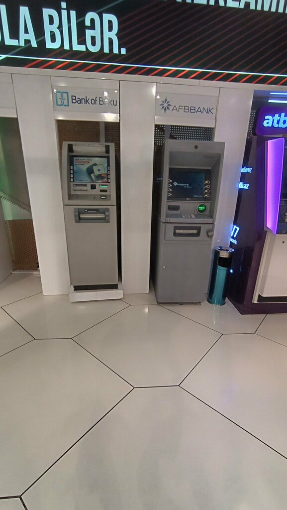 ATM'ler Bank of Baku, Bakü, foto