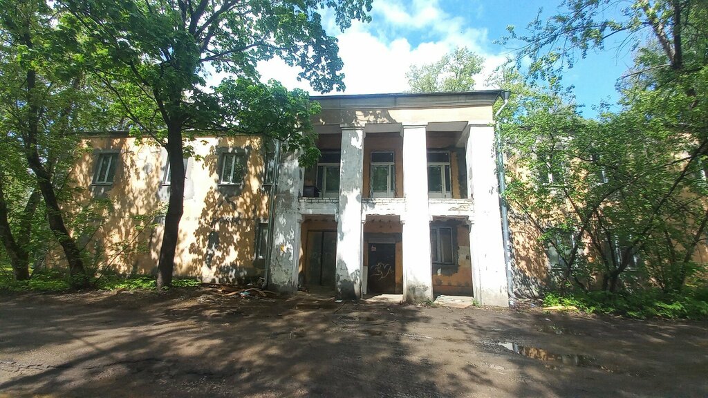 Çocuk ve gençlik merkezleri Дом юных техников, Dzerjinsk, foto