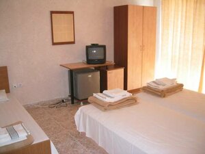 Family Hotel Santorini (Burgas Region, Nesebar, Town of Sveti Vlas), otel  Sveti Vlas'tan
