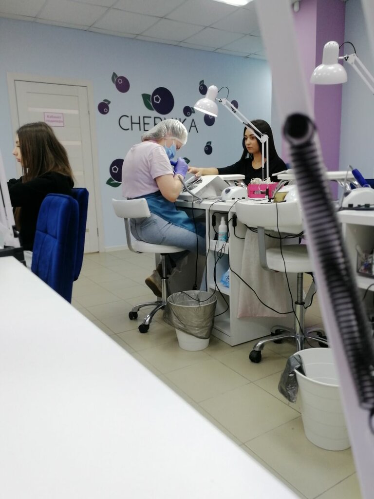 Manikür-pedikür Chernika Nails, Omsk, foto