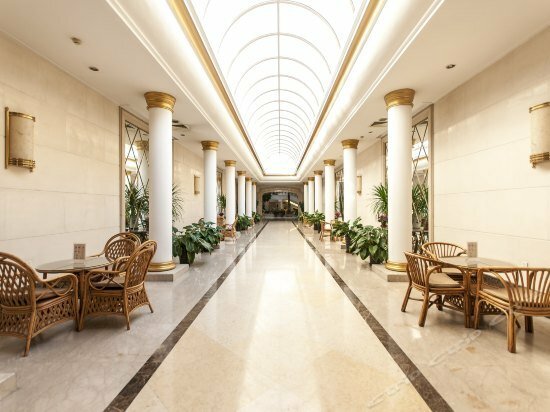 Otel Qin Huang Dao Grand, Qinhuangdao, foto