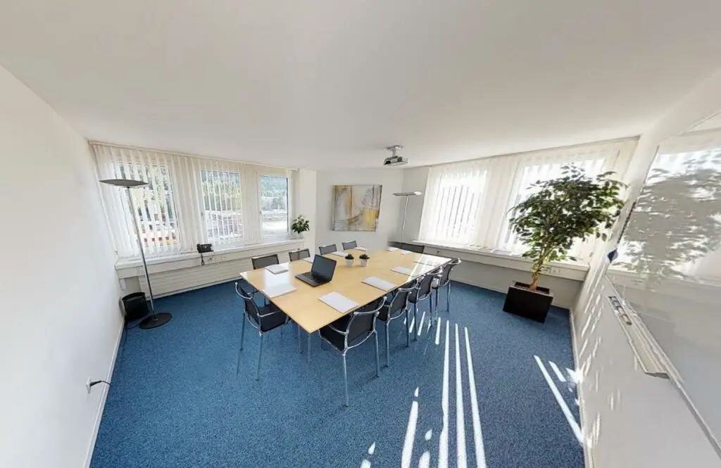 Arazi dizisi Wealth Investment Network AG Standort Pfäffikon, Schwyz, foto