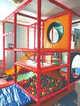 Playground (Sverdlovsk Region, Krasnoturyinsk, mikrorayon Zarechny), oyun alanı  Krasnoturyinsk'ten