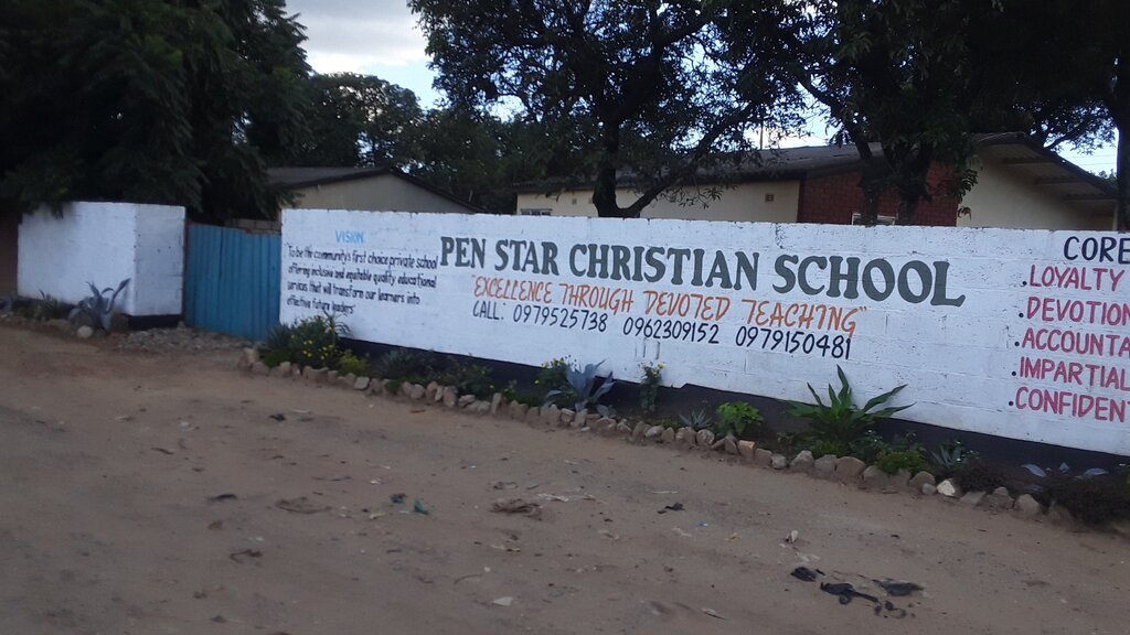 Ortaokul Penstar Christian School, Lusaka, foto