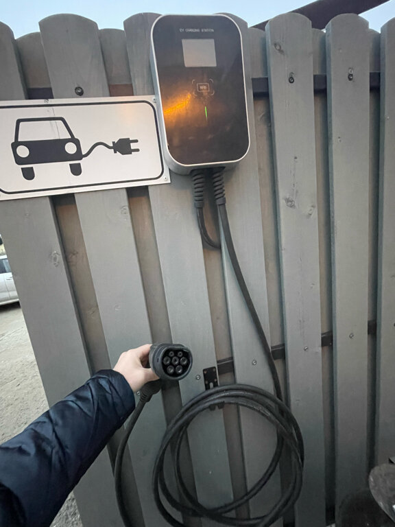 Elektrikli oto şarj istasyonları Зарядная станция, Briansk, foto