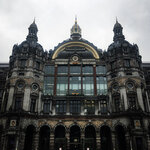 Antwerpen-Centraal (Antwerp), tren istasyonu  Antwerp'ten