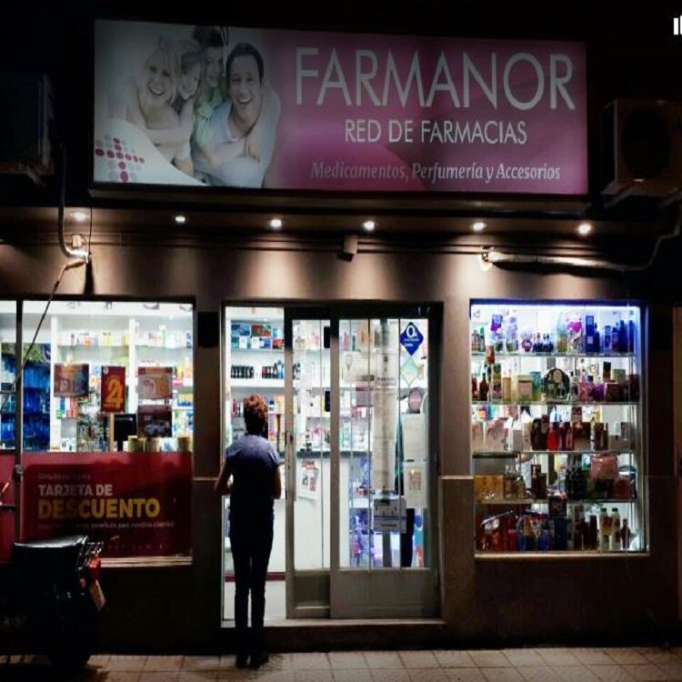 Kozmetik ve parfümeri mağazaları Farmanor Srl, La Rioja, foto