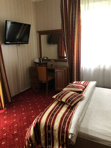 Renessans (ulitsa Gagarina No:17В), otel  Zelenogradsk'tan