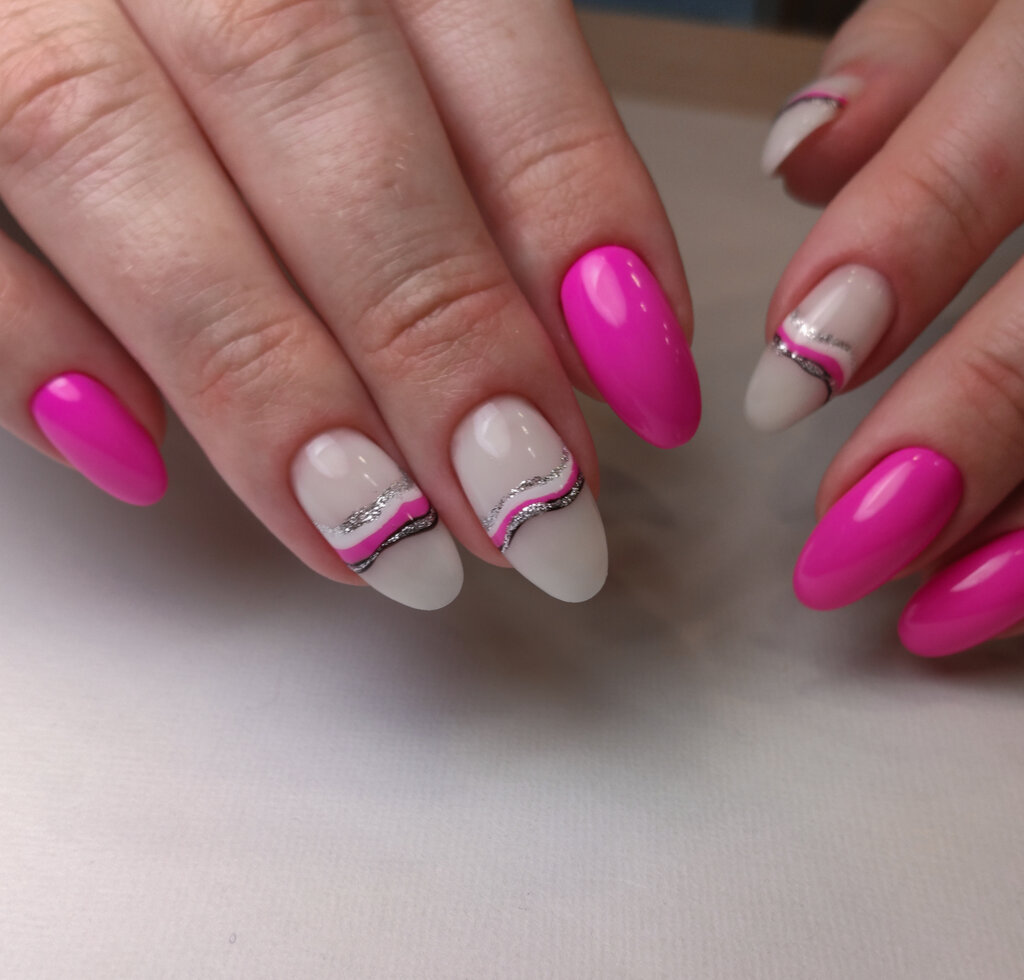 Manikür-pedikür Студия маникюра Анастасии Кучиной, Yekaterinburg, foto