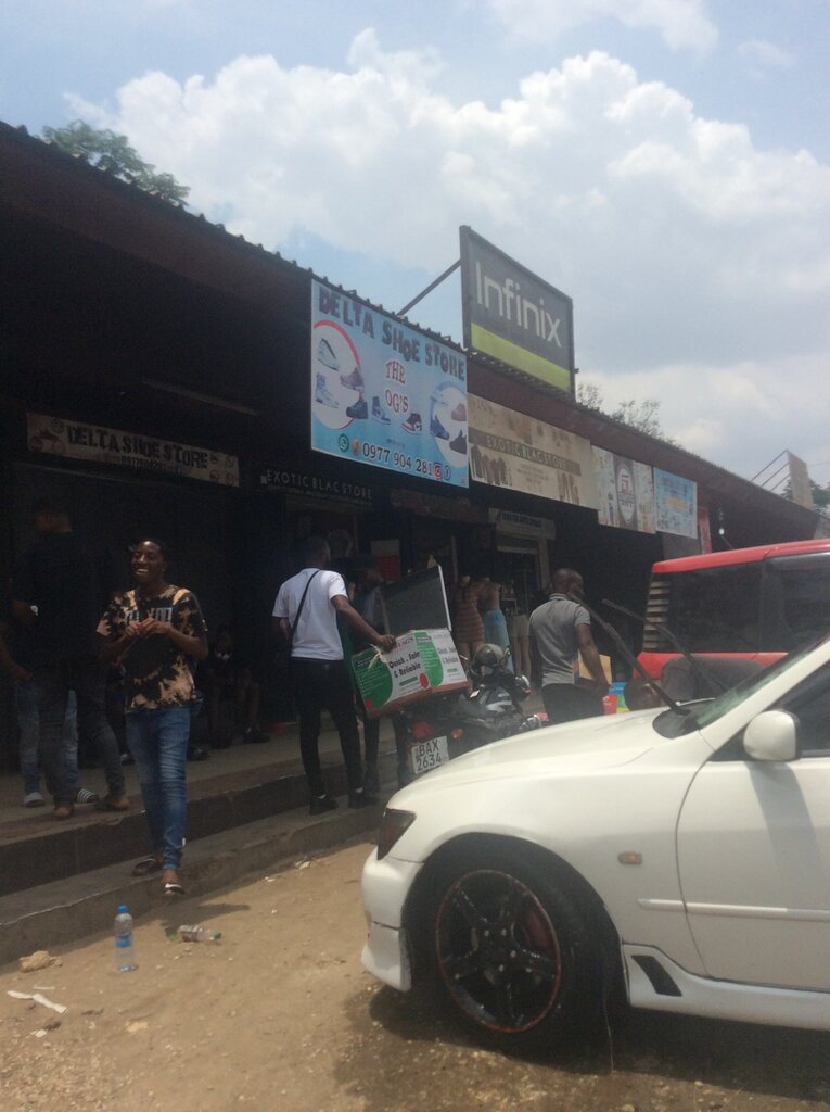 Ayakkabı mağazaları Delta Shoe Store, Lusaka, foto