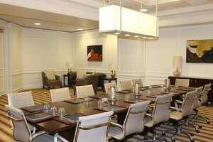 Hilton New Orleans Airport (United States Route 61), otel  Kenner'dan